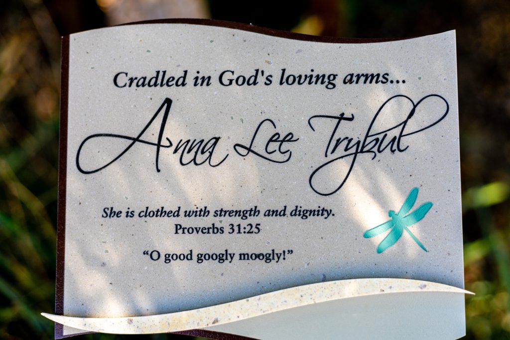 Hoffmann Hospice : Tree Charm